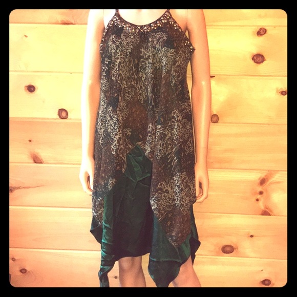 The Pyramid Collection | Dresses | The Pyramid Collection Emerald Green ...